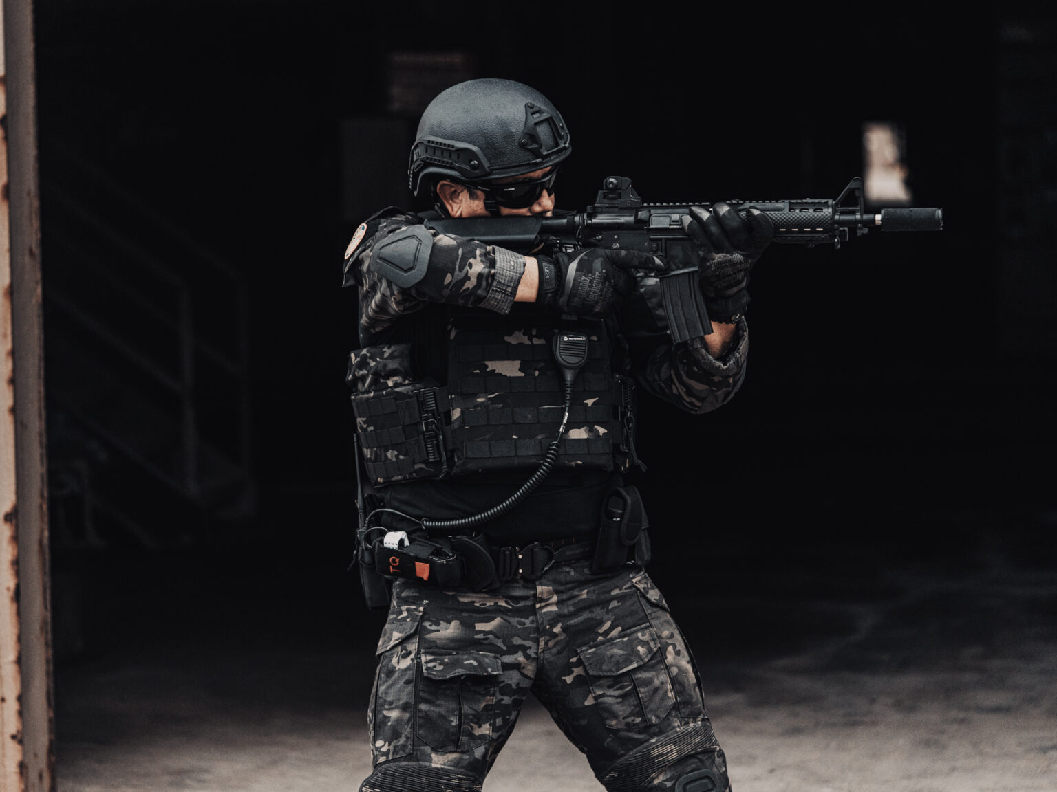 Quadrelease Plate Carrier w/ Armor Plates & Side Panels - Ace Link Armor